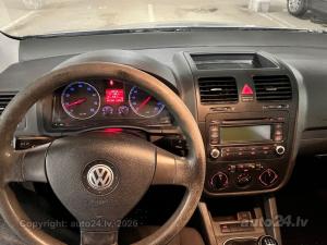 Pelēks Volkswagen Golf 2005 Tallina, ar dzinēja tilpumu 1.40 L un nobraukumu 368 tūkst. km par 700 €, foto 9 vietnē AUTOMOTO.COM.LV