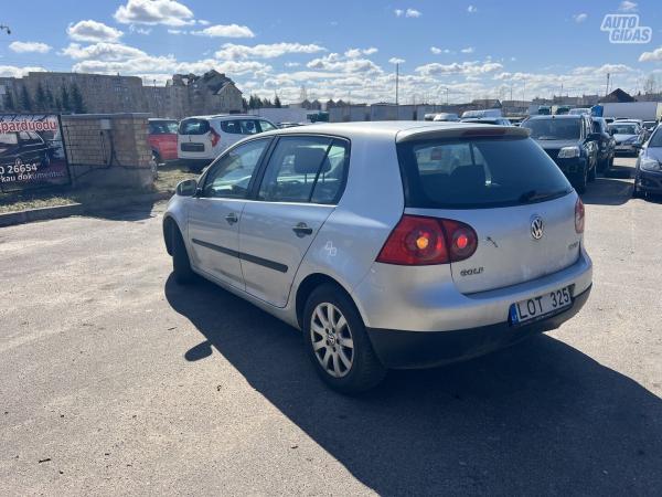Pelēks Volkswagen Golf 2005 Šauļi, ar dzinēja tilpumu 1.60 L un nobraukumu 241 tūkst. km par 799 €, foto 9 vietnē AUTOMOTO.COM.LV