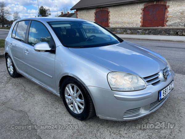 Grey Volkswagen Golf 2005 in Tallinn, with an engine capacity of 1.60 L and mileage of 216 thousand km for 735 €, photo 1 on AUTOMOTO.COM.LV