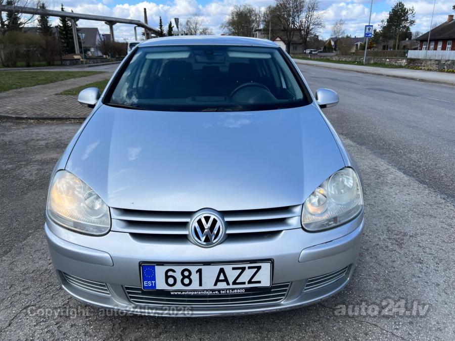 Pelēks Volkswagen Golf 2005 Tallina, ar dzinēja tilpumu 1.60 L un nobraukumu 216 tūkst. km par 735 €, foto 5 vietnē AUTOMOTO.COM.LV