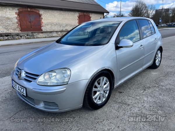Grey Volkswagen Golf 2005 in Tallinn, with an engine capacity of 1.60 L and mileage of 216 thousand km for 735 €, photo 5 on AUTOMOTO.COM.LV