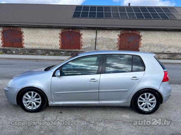 Grey Volkswagen Golf 2005 in Tallinn, with an engine capacity of 1.60 L and mileage of 216 thousand km for 735 €, photo 7 on AUTOMOTO.COM.LV