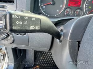 Pelēks Volkswagen Golf 2005 Tallina, ar dzinēja tilpumu 1.60 L un nobraukumu 216 tūkst. km par 735 €, foto 15 vietnē AUTOMOTO.COM.LV