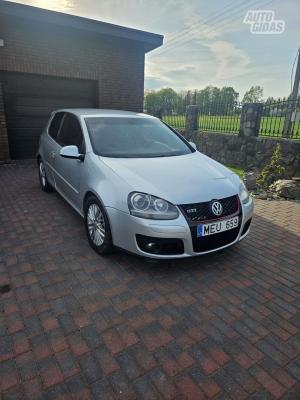 Pelēks Volkswagen Golf 2005 Marijampole, ar dzinēja tilpumu 2.00 L un nobraukumu 248 tūkst. km par 1600 €, foto 3 vietnē AUTOMOTO.COM.LV