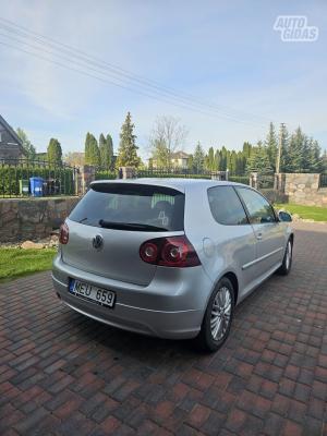Pelēks Volkswagen Golf 2005 Marijampole, ar dzinēja tilpumu 2.00 L un nobraukumu 248 tūkst. km par 1600 €, foto 5 vietnē AUTOMOTO.COM.LV