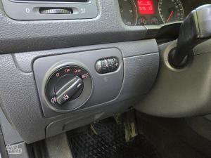 Grey Volkswagen Golf 2005 in Alytus, with an engine capacity of 1.90 L and mileage of 295 thousand km for 999 €, photo 19 on AUTOMOTO.COM.LV