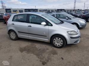 Pelēks Volkswagen Golf 2005 Kauņa, ar dzinēja tilpumu 1.90 L un nobraukumu 390 tūkst. km par 1199 €, foto 5 vietnē AUTOMOTO.COM.LV