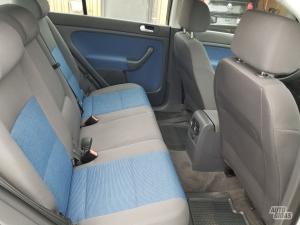 Pelēks Volkswagen Golf 2005 Kauņa, ar dzinēja tilpumu 1.90 L un nobraukumu 390 tūkst. km par 1199 €, foto 14 vietnē AUTOMOTO.COM.LV