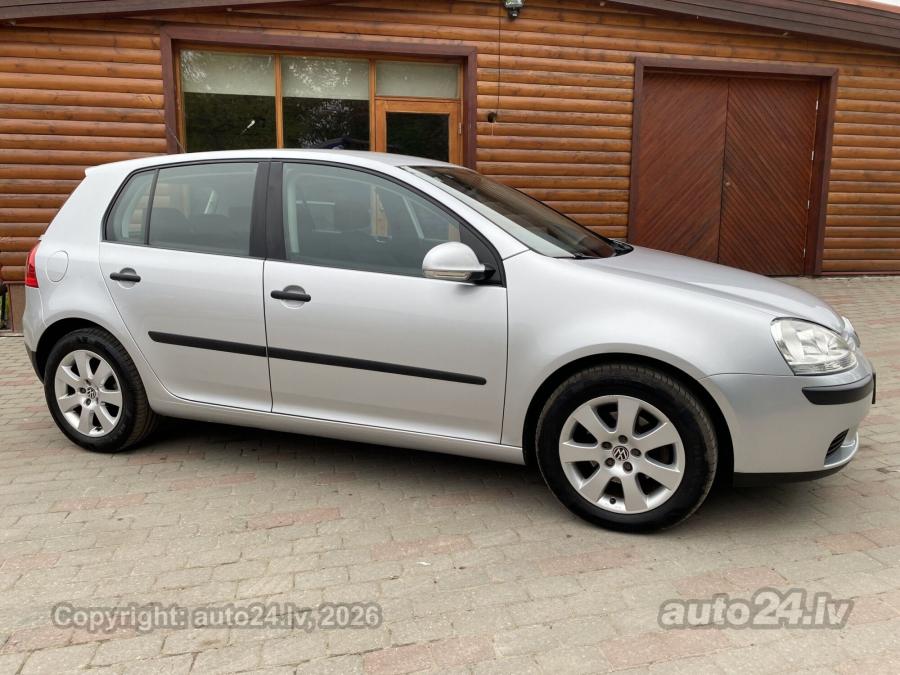 Pelēks Volkswagen Golf 2005 Tartu, ar dzinēja tilpumu 1.40 L un nobraukumu 147 tūkst. km par 3999 €, foto 8 vietnē AUTOMOTO.COM.LV