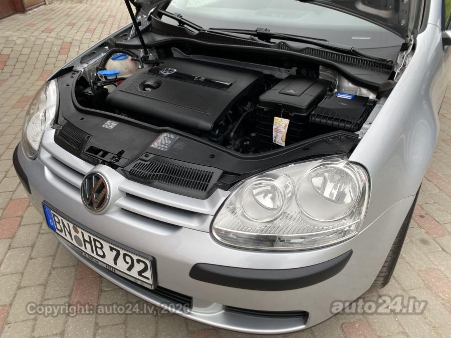 Pelēks Volkswagen Golf 2005 Tartu, ar dzinēja tilpumu 1.40 L un nobraukumu 147 tūkst. km par 3999 €, foto 17 vietnē AUTOMOTO.COM.LV