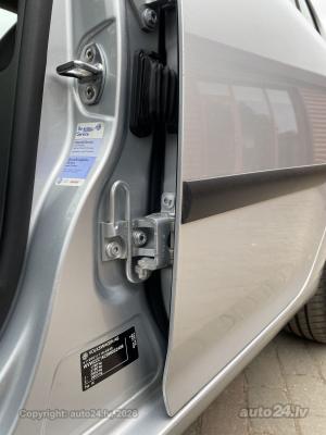 Pelēks Volkswagen Golf 2005 Tartu, ar dzinēja tilpumu 1.40 L un nobraukumu 147 tūkst. km par 3999 €, foto 22 vietnē AUTOMOTO.COM.LV