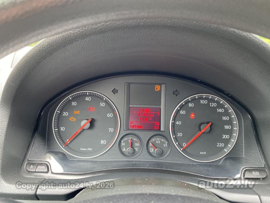Pelēks Volkswagen Golf 2005 Tartu, ar dzinēja tilpumu 1.40 L un nobraukumu 147 tūkst. km par 3999 €, foto 25 vietnē AUTOMOTO.COM.LV