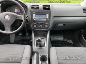 Pelēks Volkswagen Golf 2005 Tartu, ar dzinēja tilpumu 1.40 L un nobraukumu 147 tūkst. km par 3999 €, foto 26 vietnē AUTOMOTO.COM.LV