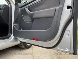 Pelēks Volkswagen Golf 2005 Tartu, ar dzinēja tilpumu 1.40 L un nobraukumu 147 tūkst. km par 3999 €, foto 27 vietnē AUTOMOTO.COM.LV