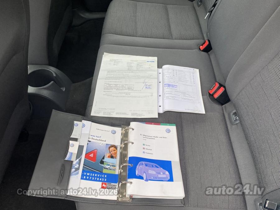 Pelēks Volkswagen Golf 2005 Tartu, ar dzinēja tilpumu 1.40 L un nobraukumu 147 tūkst. km par 3999 €, foto 30 vietnē AUTOMOTO.COM.LV