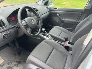 Pelēks Volkswagen Golf 2005 Panevēža, ar dzinēja tilpumu 1.90 L un nobraukumu 299 tūkst. km par 1899 €, foto 12 vietnē AUTOMOTO.COM.LV
