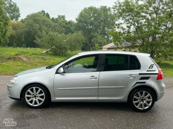 Pelēks Volkswagen Golf 2005 Panevēža, ar dzinēja tilpumu 1.90 L un nobraukumu 299 tūkst. km par 1850 €, foto 6 vietnē AUTOMOTO.COM.LV