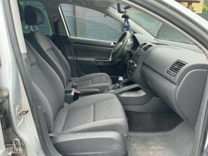 Pelēks Volkswagen Golf 2005 Panevēža, ar dzinēja tilpumu 1.90 L un nobraukumu 299 tūkst. km par 1850 €, foto 15 vietnē AUTOMOTO.COM.LV