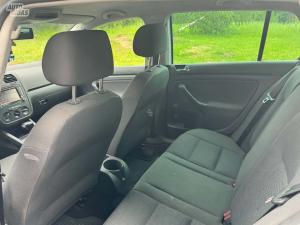 Pelēks Volkswagen Golf 2005 Panevēža, ar dzinēja tilpumu 1.90 L un nobraukumu 299 tūkst. km par 1850 €, foto 17 vietnē AUTOMOTO.COM.LV