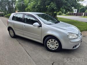 Grey Volkswagen Golf 2005 in Riga, with an engine capacity of 1.60 L and mileage of 360 thousand km for 2100 €, photo 5 on AUTOMOTO.COM.LV