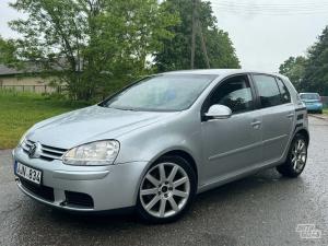 Pelēks Volkswagen Golf 2005 Panevēža, ar dzinēja tilpumu 1.90 L un nobraukumu 299 tūkst. km par 1799 €, foto 6 vietnē AUTOMOTO.COM.LV