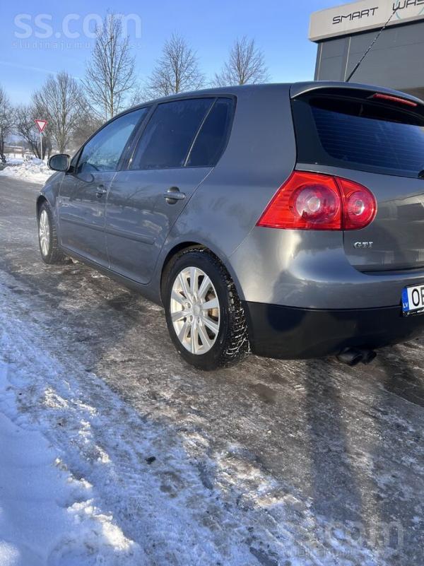 Grey Volkswagen Golf 2005 in Liepaja, with an engine capacity of 2.00 L and mileage of 285 thousand km for 4200 €, photo 2 on AUTOMOTO.COM.LV