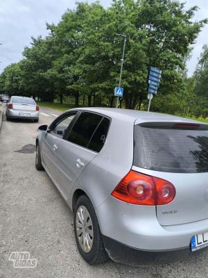 Grey Volkswagen Golf 2005 in Vilnius, with an engine capacity of 1.60 L and mileage of 272 thousand km for 420 €, photo 6 on AUTOMOTO.COM.LV