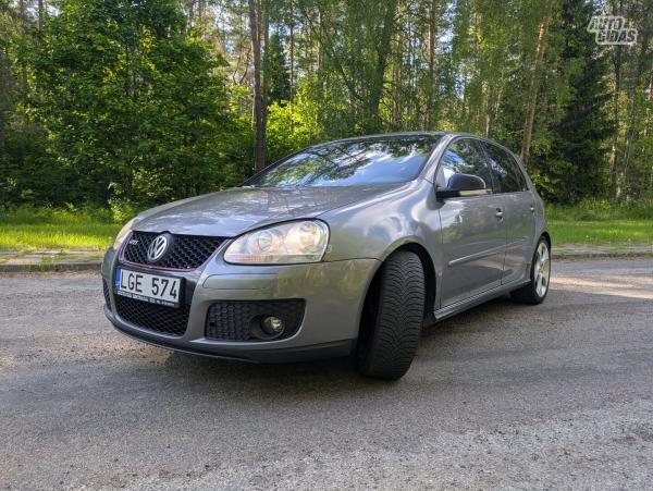 Grey Volkswagen Golf 2005 in Visaginas, with an engine capacity of 2.00 L and mileage of 282 thousand km for 2300 €, photo 2 on AUTOMOTO.COM.LV