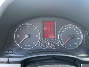 Grey Volkswagen Golf 2005 in Kaunas, with an engine capacity of 1.90 L and mileage of 339 thousand km for 2200 €, photo 8 on AUTOMOTO.COM.LV