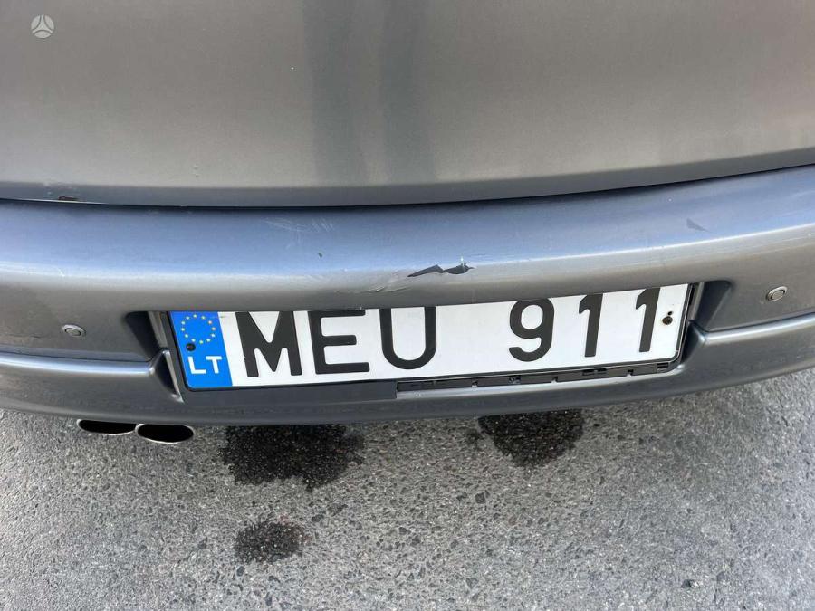 Grey Volkswagen Golf 2005 in Kaunas, with an engine capacity of 1.90 L and mileage of 339 thousand km for 2200 €, photo 10 on AUTOMOTO.COM.LV