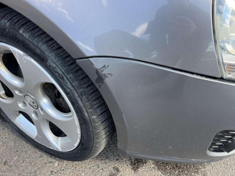Grey Volkswagen Golf 2005 in Kaunas, with an engine capacity of 1.90 L and mileage of 339 thousand km for 2200 €, photo 13 on AUTOMOTO.COM.LV