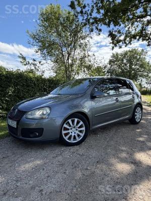 Pelēks Volkswagen Golf 2005 Liepāja, ar dzinēja tilpumu 2.00 L un nobraukumu 294 tūkst. km par 2500 €, foto  vietnē AUTOMOTO.COM.LV