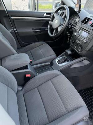 Grey Volkswagen Golf 2005 in Kaunas, with an engine capacity of 1.90 L and mileage of 225 thousand km for 2600 €, photo 6 on AUTOMOTO.COM.LV