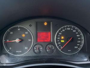 Grey Volkswagen Golf 2005 in Kaunas, with an engine capacity of 1.90 L and mileage of 225 thousand km for 2600 €, photo 8 on AUTOMOTO.COM.LV
