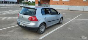 Pelēks Volkswagen Golf 2005 Alīta, ar dzinēja tilpumu 1.60 L un nobraukumu 240 tūkst. km par 850 €, foto 6 vietnē AUTOMOTO.COM.LV