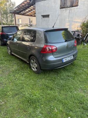 Pelēks Volkswagen Golf 2005 Raseiniai, ar dzinēja tilpumu 2.00 L un nobraukumu 402 tūkst. km par 1500 €, foto 4 vietnē AUTOMOTO.COM.LV