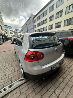 Pelēks Volkswagen Golf 2005 Jūrmala, ar dzinēja tilpumu 2.00 L un nobraukumu 143 tūkst. km par 3700 €, foto 4 vietnē AUTOMOTO.COM.LV
