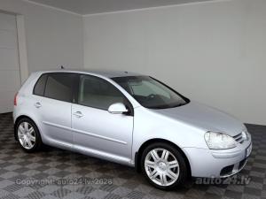 Серый Фольксваген Гольф 2005 в Таллин, объемом двигателя 1.90 л и пробегом 379 тыс. км за 1499 €, фото  на AUTOMOTO.COM.LV