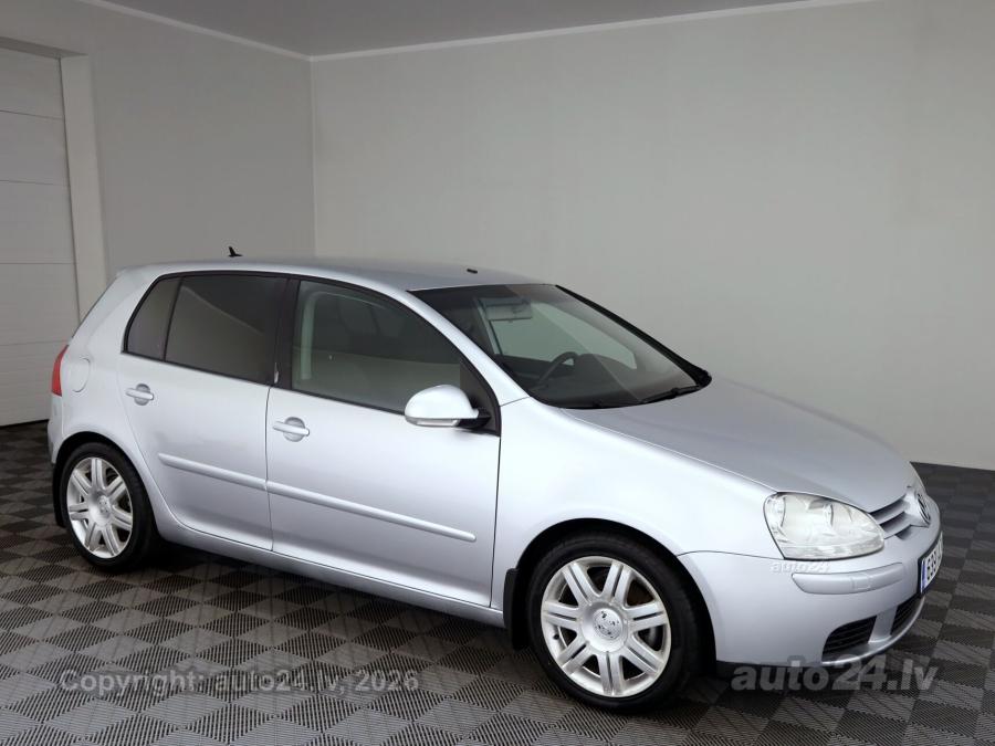 Серый Фольксваген Гольф 2005 в Таллин, объемом двигателя 1.90 л и пробегом 379 тыс. км за 1499 €, фото 1 на AUTOMOTO.COM.LV