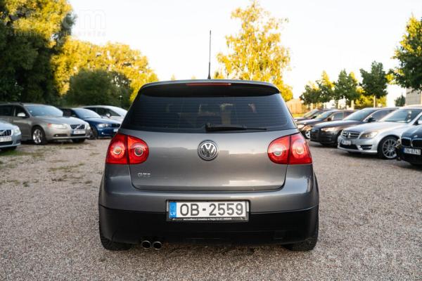 Pelēks Volkswagen Golf 2005 Liepāja, ar dzinēja tilpumu 2.00 L un nobraukumu 294 tūkst. km par 3450 €, foto 7 vietnē AUTOMOTO.COM.LV