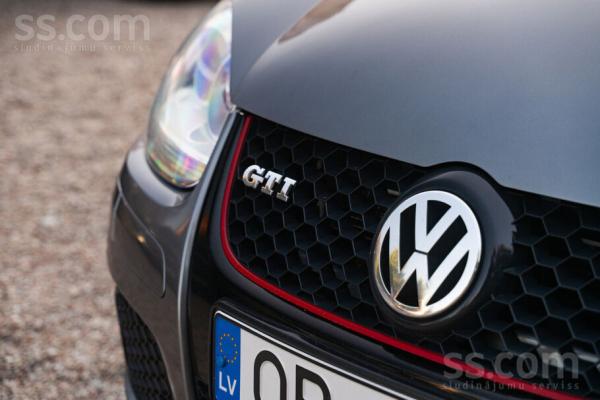 Pelēks Volkswagen Golf 2005 Liepāja, ar dzinēja tilpumu 2.00 L un nobraukumu 294 tūkst. km par 3450 €, foto 10 vietnē AUTOMOTO.COM.LV