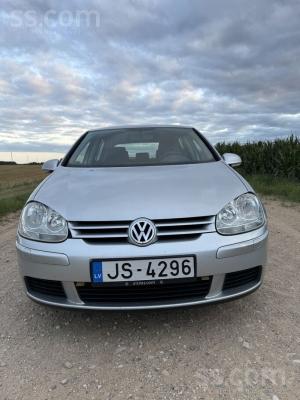 Grey Volkswagen Golf 2005 in Valmiera, with an engine capacity of 1.90 L and mileage of 271 thousand km for 1495 €, photo  on AUTOMOTO.COM.LV