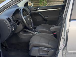 Pelēks Volkswagen Golf 2005 Rīga, ar dzinēja tilpumu 1.90 L un nobraukumu 303 tūkst. km par 1950 €, foto 14 vietnē AUTOMOTO.COM.LV