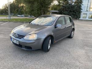 Grey Volkswagen Golf 2005 in Kaunas, with an engine capacity of 1.90 L and mileage of 464 thousand km for 750 €, photo 8 on AUTOMOTO.COM.LV