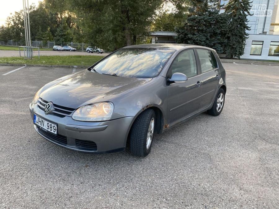 Grey Volkswagen Golf 2005 in Kaunas, with an engine capacity of 1.90 L and mileage of 464 thousand km for 750 €, photo 8 on AUTOMOTO.COM.LV