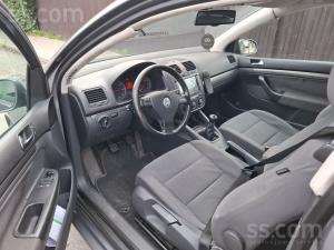 Pelēks Volkswagen Golf 2005 Rīga, ar dzinēja tilpumu 2.00 L un nobraukumu 312 tūkst. km par 1580 €, foto 9 vietnē AUTOMOTO.COM.LV