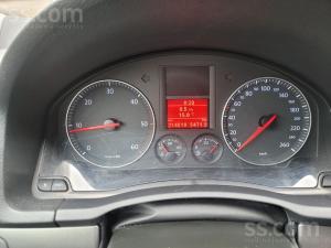 Pelēks Volkswagen Golf 2005 Jūrmala, ar dzinēja tilpumu 1.90 L un nobraukumu 215 tūkst. km par 2250 €, foto 7 vietnē AUTOMOTO.COM.LV