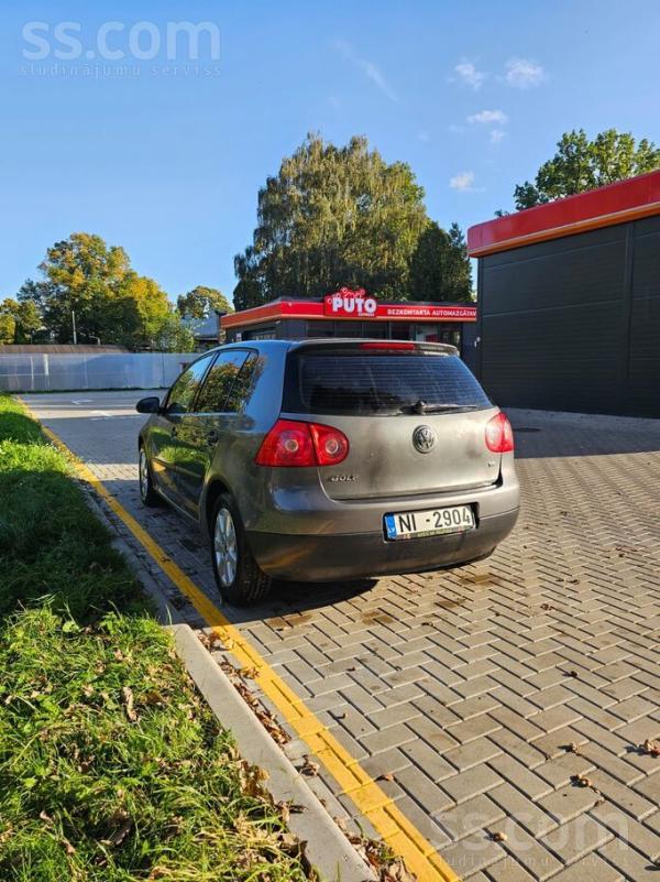 Фольксваген Гольф 2005 в Рига на AUTOMOTO.COM.LV Серый Фольксваген Гольф 2005 в Рига, объемом двигателя 1.60 л и пробегом 245 тыс. км за 1399 €, фото 1 на AUTOMOTO.COM.LV