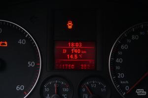 Pelēks Volkswagen Golf 2005 Viļņa, ar dzinēja tilpumu 1.90 L un nobraukumu 242 tūkst. km par 950 €, foto 19 vietnē AUTOMOTO.COM.LV