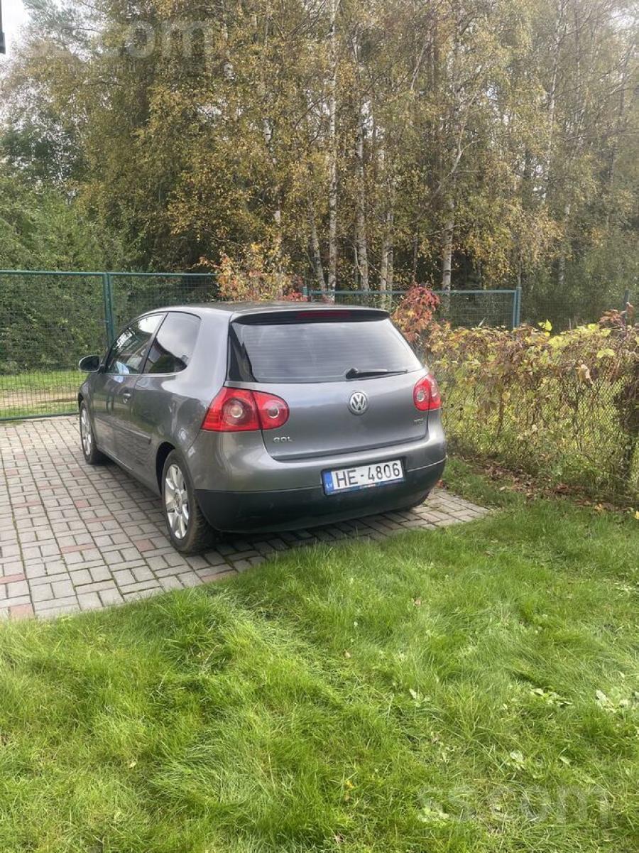Grey Volkswagen Golf 2005 in Riga, with an engine capacity of 1.90 L and mileage of 271 thousand km for 2300 €, photo 3 on AUTOMOTO.COM.LV